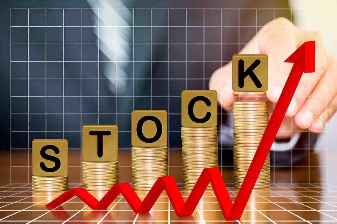 20 Stocks to Buy and Hold Forever: A Long-Term Wealth-Building Strategy ...